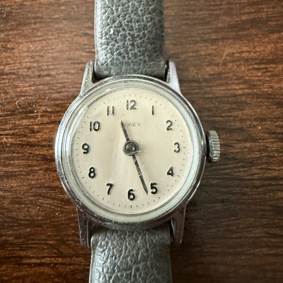 Timex | Accessories | Vintage Timex Water Resistant Watch | Poshmark